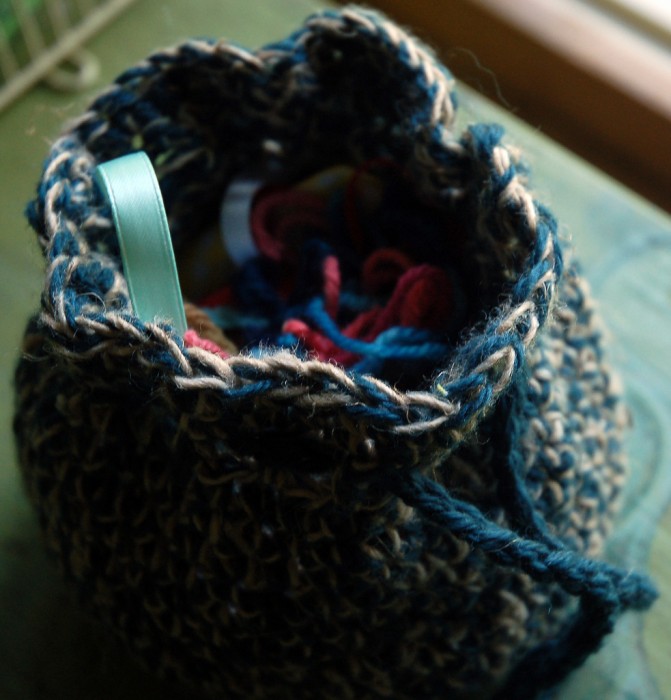 How-To: Refresh Your Yarn Scraps with Braiding – Craft Leftovers