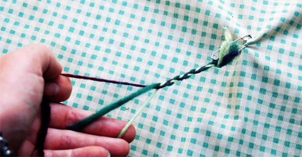 How-To: Refresh Your Yarn Scraps with Braiding – Craft Leftovers